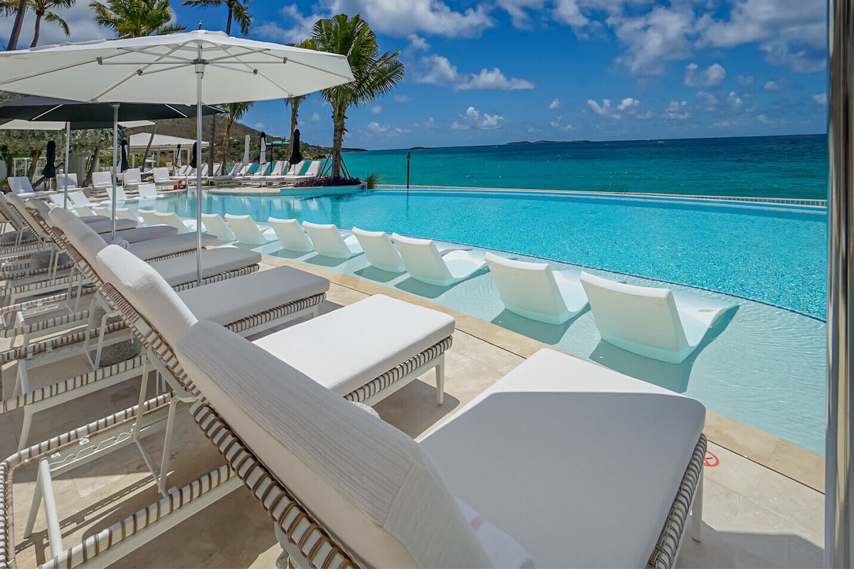 Frenchman's Reef, St. Thomas, USVI | Walters
